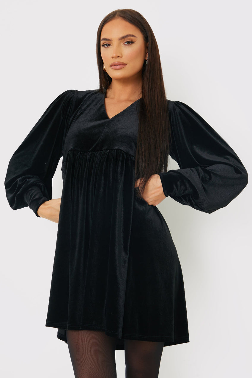 Black Velvet Smock Mini Dress – InTheStyle