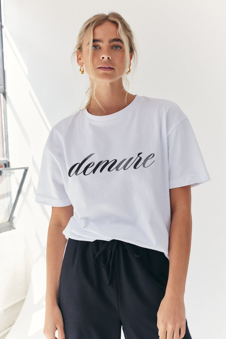 Demure Slogan T-Shirt – InTheStyle