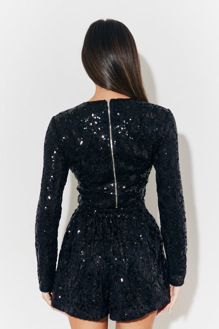 Sequin Lace Curve Hem Top – InTheStyle